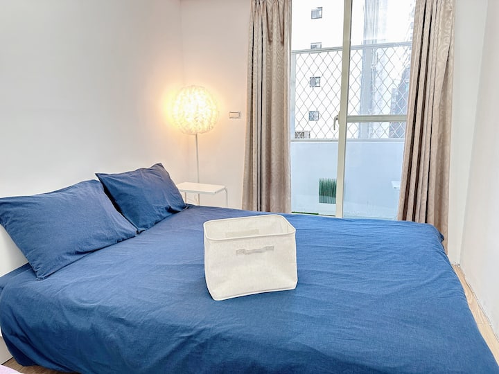 無印簡約 5 -Taipei Main Station台北車站西門町步行 陽台洗衣機沙發床 - 三重區