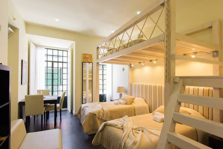 Apartamento Estúdio Particular Na Bica - Ajuda