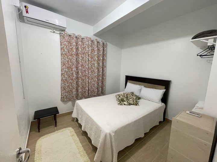 Casa Com Ar Condicionado A 200mts Da Praia Da Vila - Imbituba