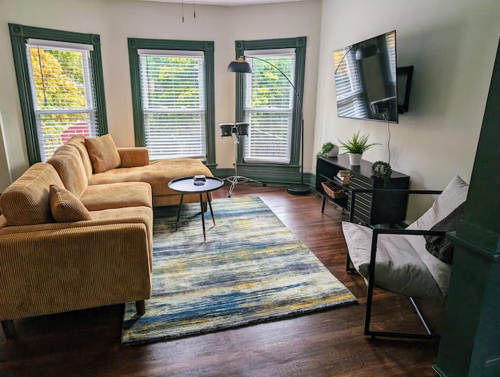 2br Modern Gem Near Elmwood - Buffalo