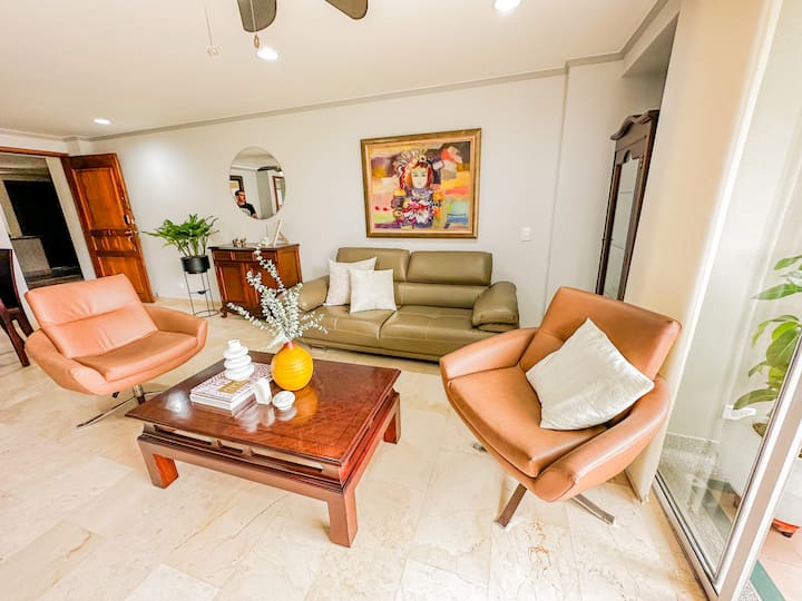 Large Apartment In Provenza - Medellín