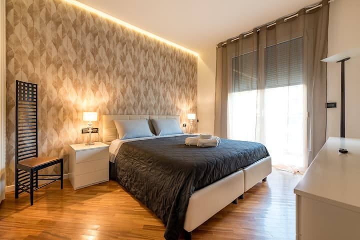 Suite Mina Central Apartment - Bolonia