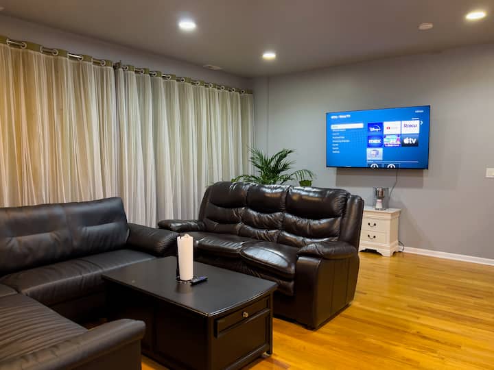 5bd By Downtown, Chinatown, &Sox - Chicago, IL