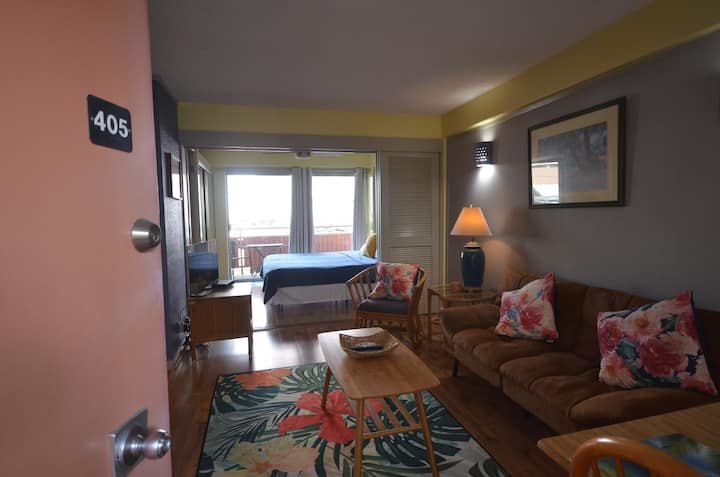Hk405 King Bed, Full Kitchen, Pool & Waikiki Beach - Honolulu, HI