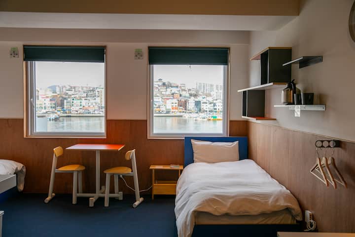 Special Stay With The Blue Sea, Studio Triple Room - 무전동