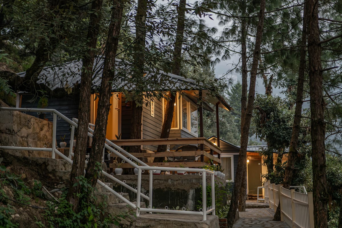 Mussoorie Holiday Rentals & Homes - Uttarakhand, India | Airbnb