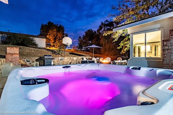 35 Mins To Yosemite| 4bd:2bth | Game Room | Hottub - 優勝美地國家公園