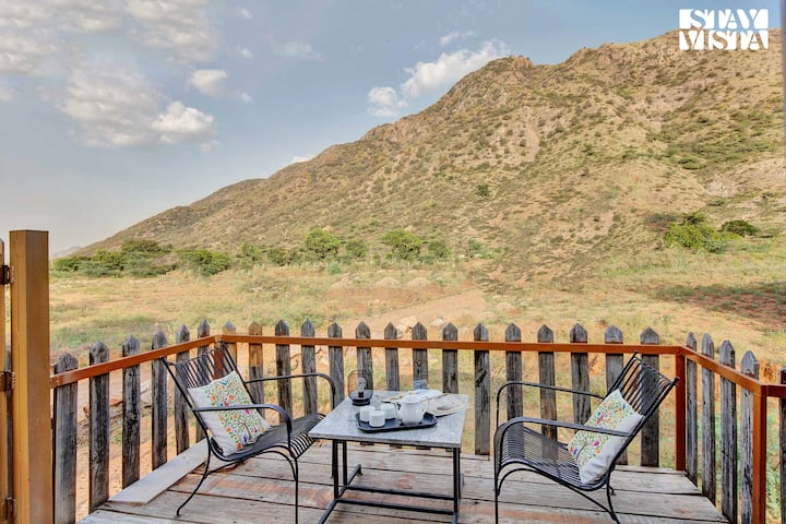 Stayvista At Placid @The Foothills - Lawn, Bonfire - Pushkar