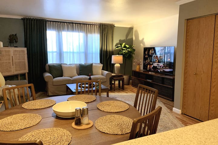 2 Bedroom Garden Townhouse In Midtown Sacramento - Sacramento, CA