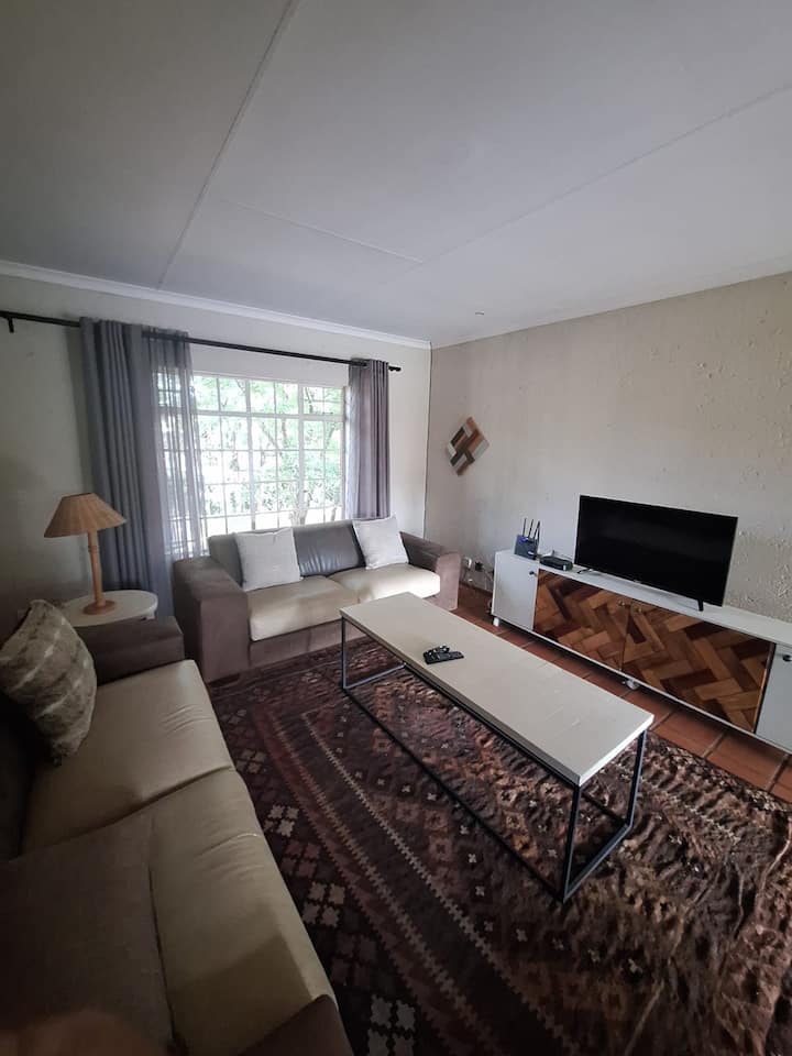 5 Sleeper Tranquil Villa - Centurion