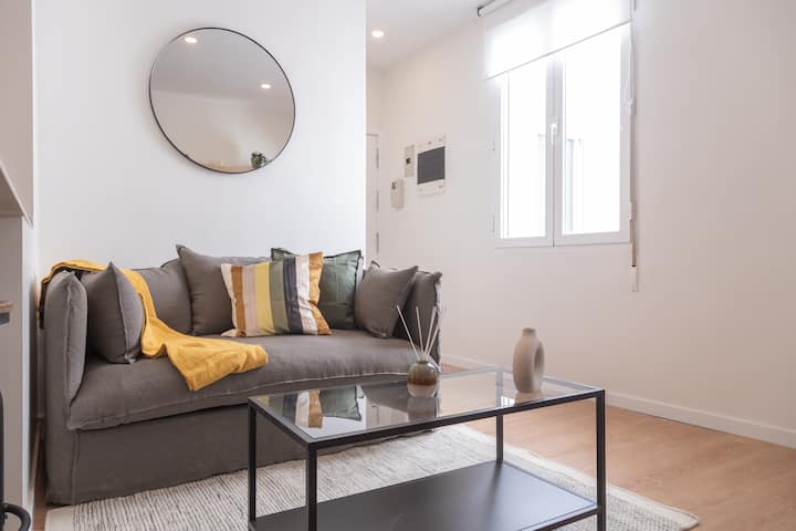 Sunny And Quiet Chueca 1 Bd Apt - Madrid