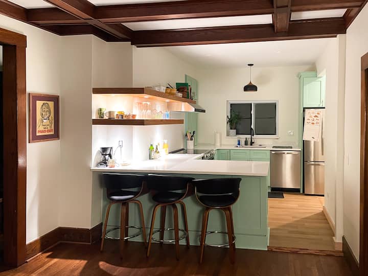 Historic Walkable Charm In Ro! - Royal Oak, MI