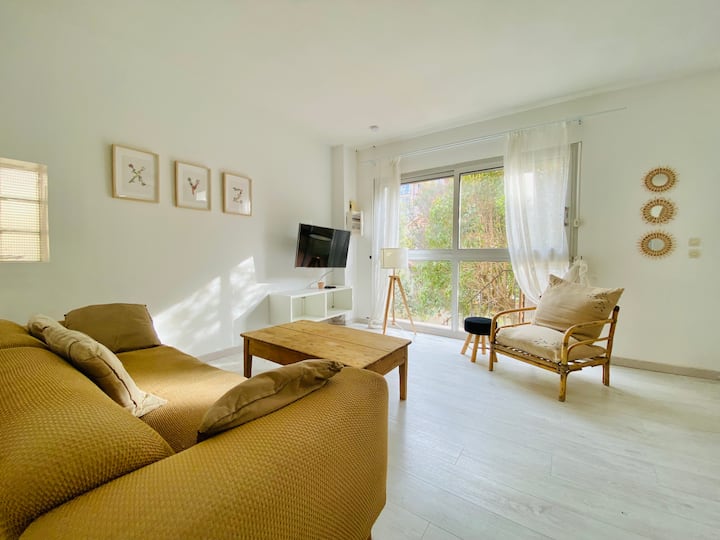 Duplex 3 Chambres Proche Gare Clim, Wifi, Parking - ibis Perpignan Sud Saint Charles
