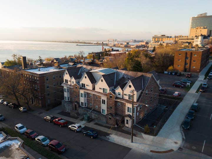 No. 202 Monthly Downtown Professional Loft - Duluth, MN