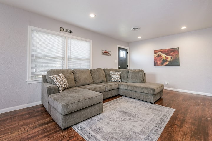 Clean, I-40 Access, Center City, Quiet Community - Amarillo, TX