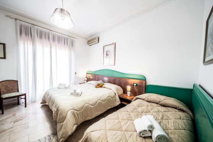 Suite Apartment Camera Vista Mare E Città - Letojanni