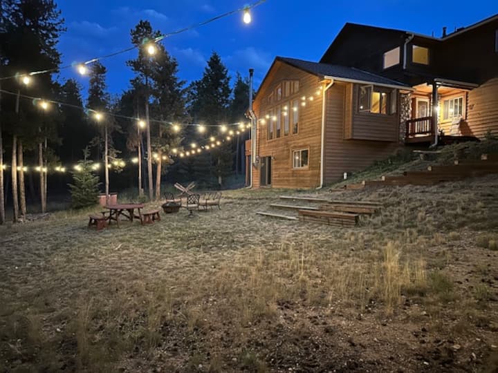 Peaceful Mountain Living Space - Evergreen, CO