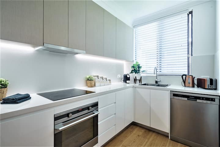 Holidayrento Bondi Beach Apt -Parking -Pool-ac - Bondi Beach