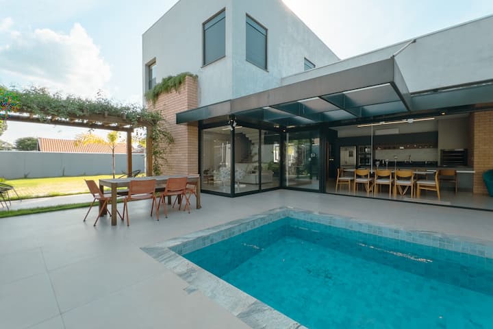 Bellísima Mansão Em Maringá Piscina - Na1701 - Maringá