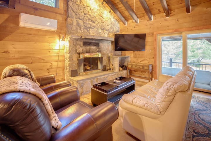 Private Log Cabin In White Mtns | Sleeps 14 - New Hampshire (State)