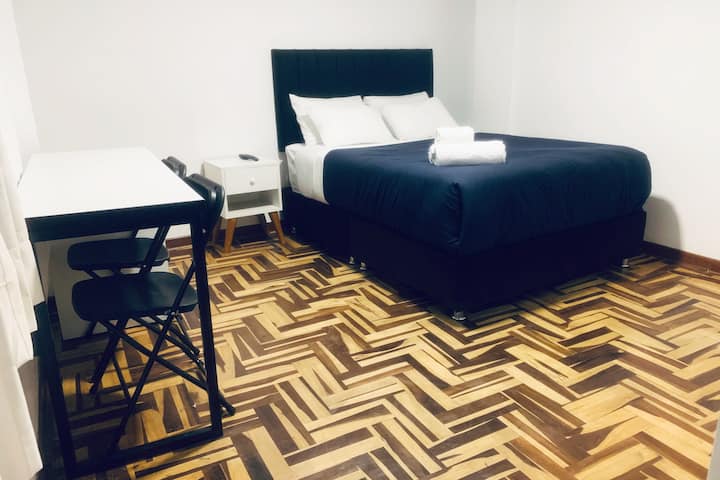 Amplía Habitación Con Baño Privado Y Accesorios - Cusco