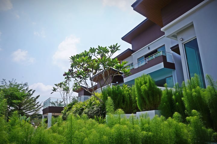 Palm Grove Livistonia -Villa Triang, Bera, Pahang - Teriang