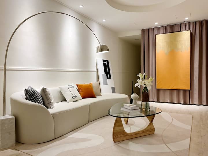 Near Daan Mrt｜bright Spacious Room｜desk+closet - 南港區