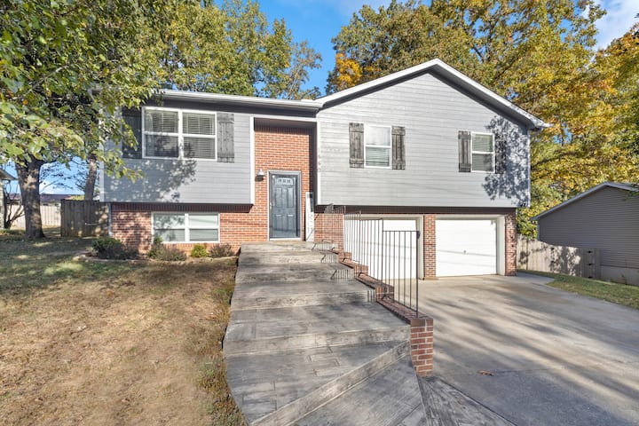 Knox Comfy Chic *Hot Tub, Close To Downtown* - Knoxville, TN