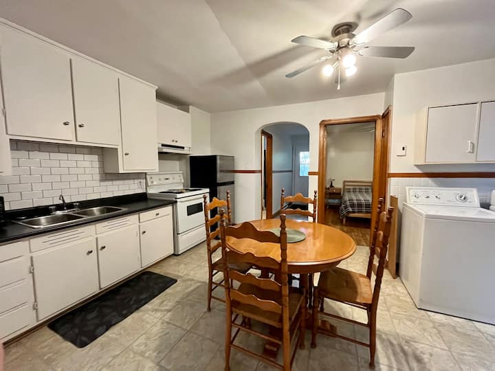 Appartement Complet 2 Chambres - Sherbrooke