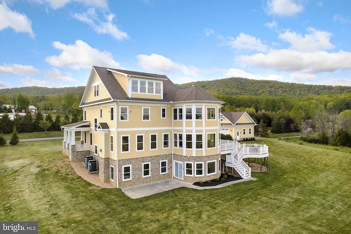 Golden Meadow Retreat - 에덴부르그