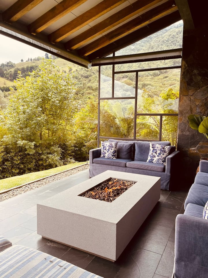 Casa De Lujo Con Jacuzzi En Dapa Con Desayuno - Huila