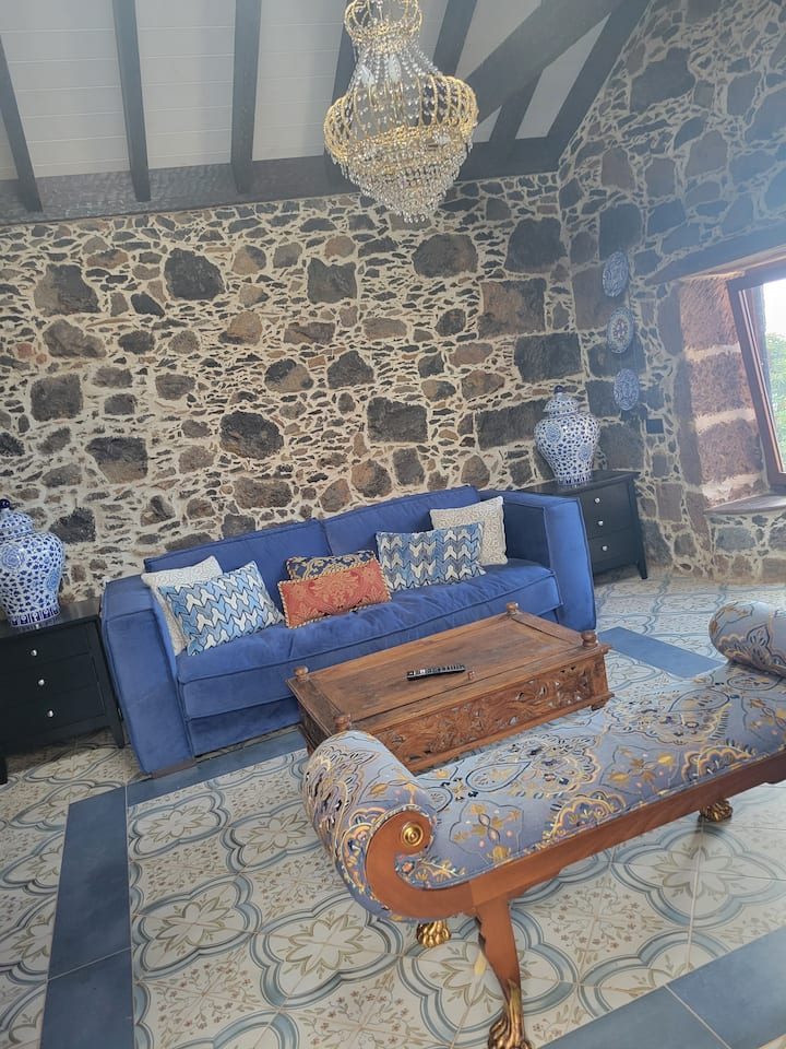 Boutique Country Escape: Jacuzzi & Ocean+mtn Views - La Laguna