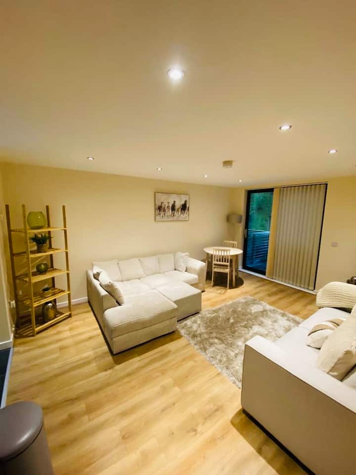 City Centre 2 Bedroom Modern Apartment - Liverpool