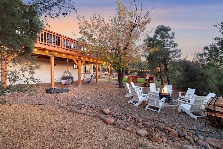 Fire Pit • Ping Pong • Obstacle Course • Views - 肖洛