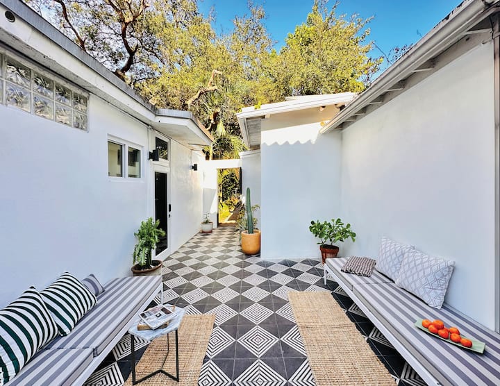 Coconut Grove Private House In Nature - Coral Gables, FL