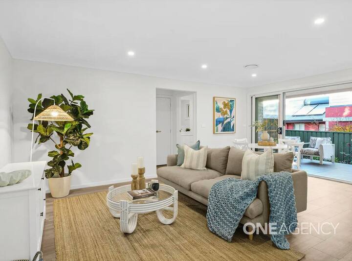 Brand New 3 Bedroom Townhouse - Nowra