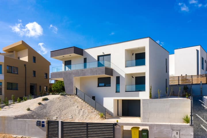 Villa Delfin - House For 8 Persons, 4 Bedrooms - Medulin