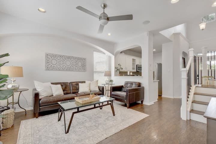 Luxe 4bd Home With Pool & Perfect City Access! - Stany Zjednoczone