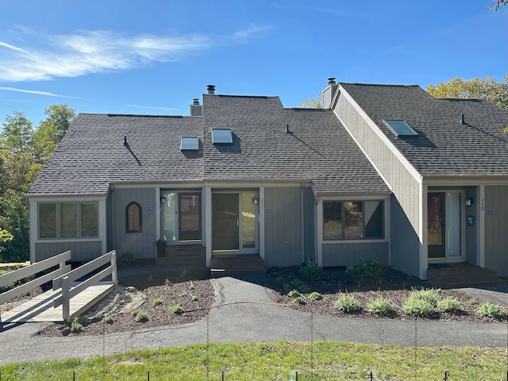 Cozy 3bd Townhome, Pet Friendly - Galena, IL
