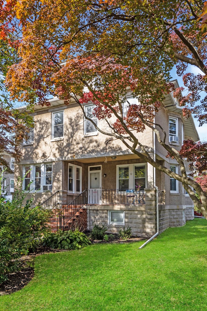 Chic & Cozy Loft. Yard/parking/firepit/wine - Parkville, MD