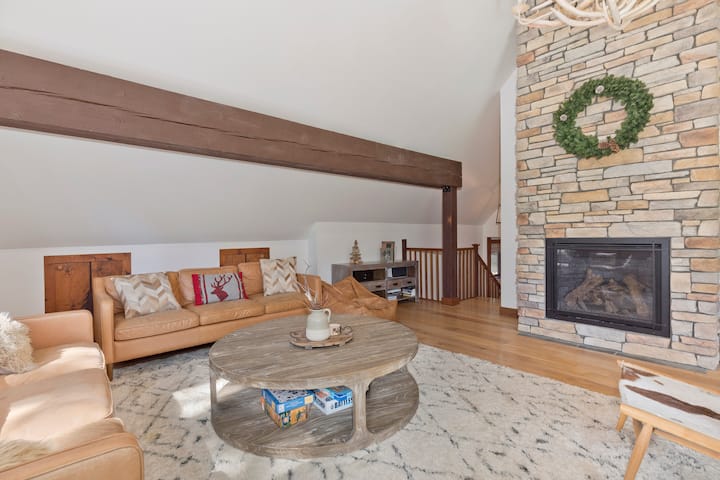 Mammoth 31 Day Lease Work Remote Enjoy The Slopes! - Mammoth Lakes, CA