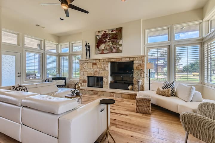 Harris House At Lakecliff On Lake Travis - Spicewood