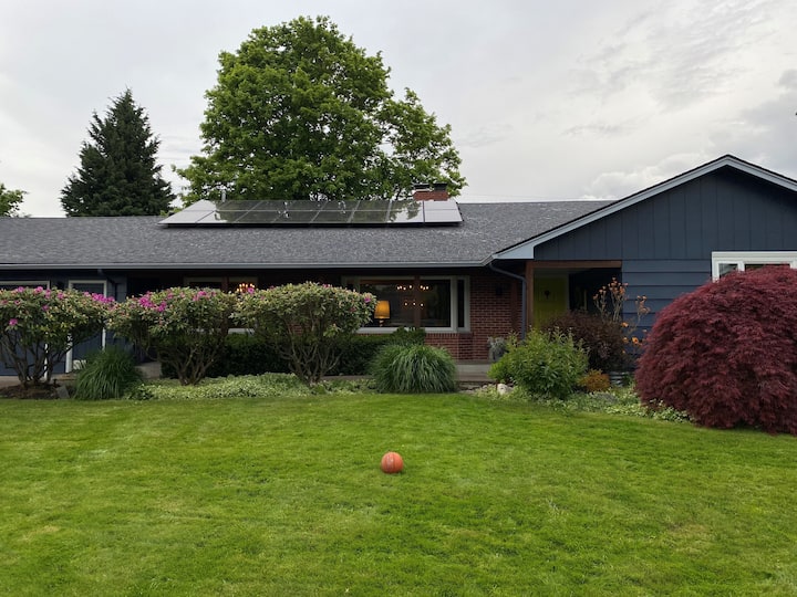 Mid-century Modern Home Near Autzen - Eugene