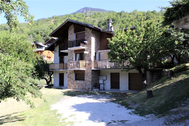 Bel Appartement Dans Chalet Avec Jardin - Brides-les-Bains