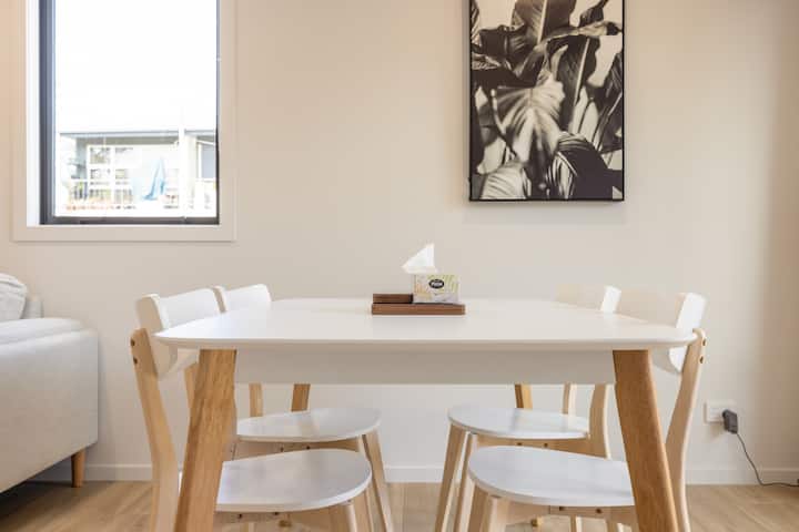 Unwind In Stylish New Accom In Bustling Chch U3 - Christchurch