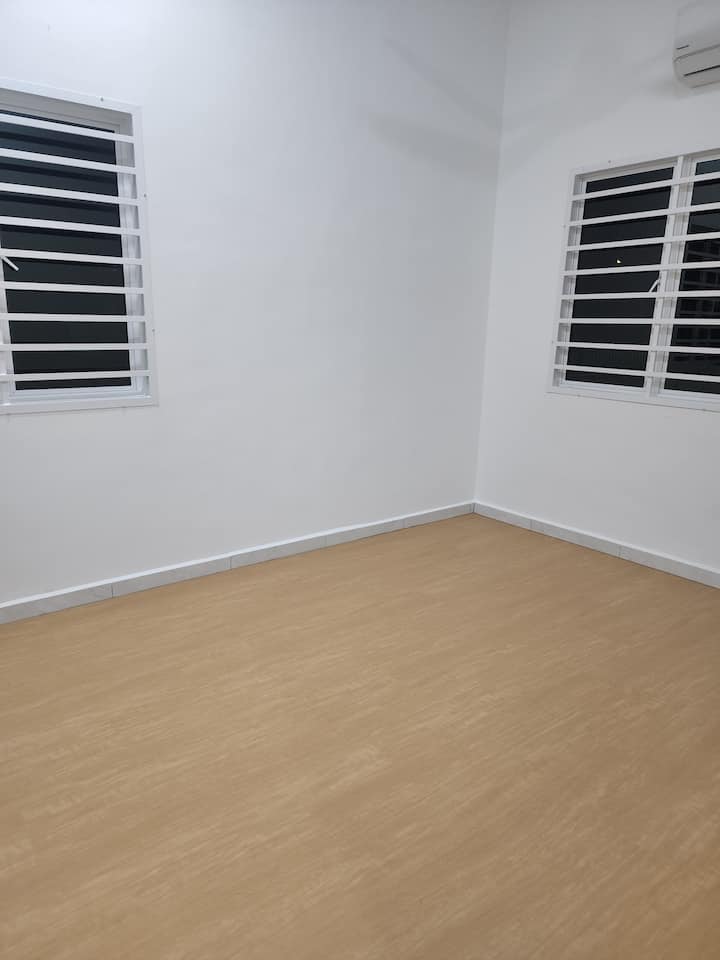 Kid-friendly 3 Bedroom Retreat - Masjid Tanah
