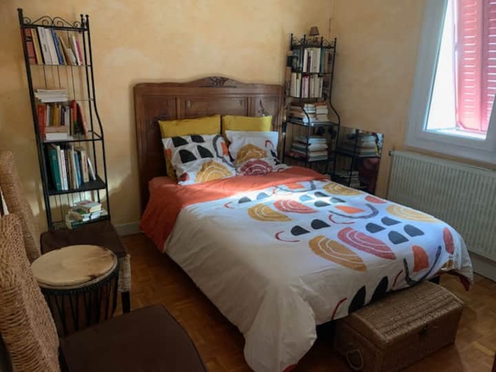 Un Appartement Chaleureux - Sathonay-Camp