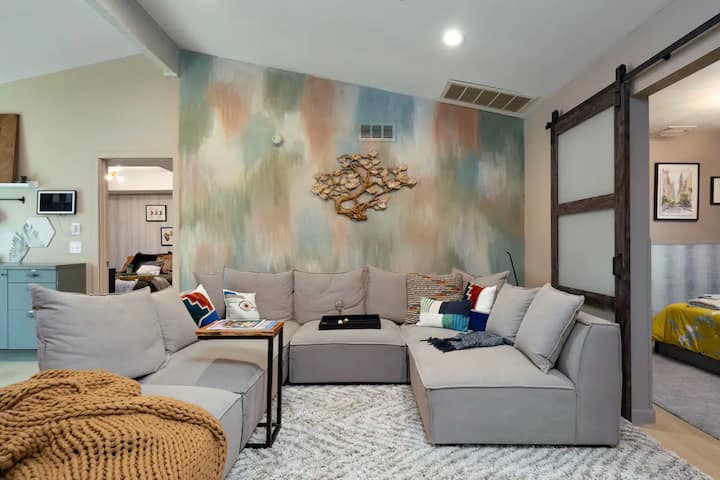 Ivy’s Urban Oasis - Tulsa, OK