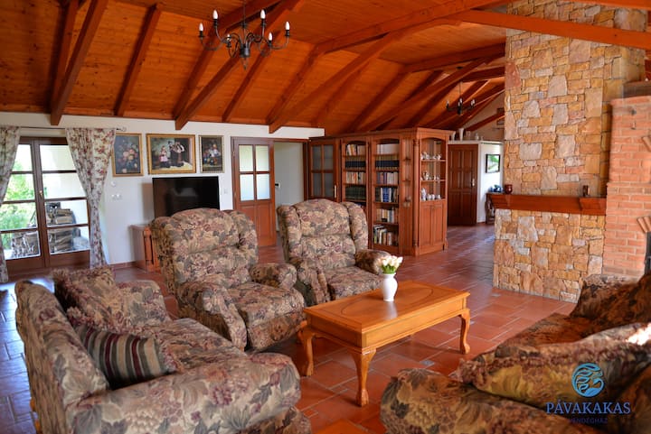 Pávakakas Vendégház - Börzsöny