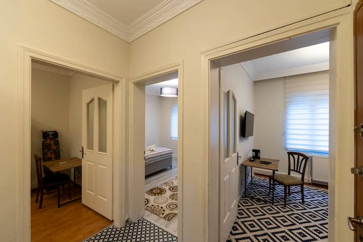 In The Center Of Taksim/galataport 3 Bedrooms - Istanbul